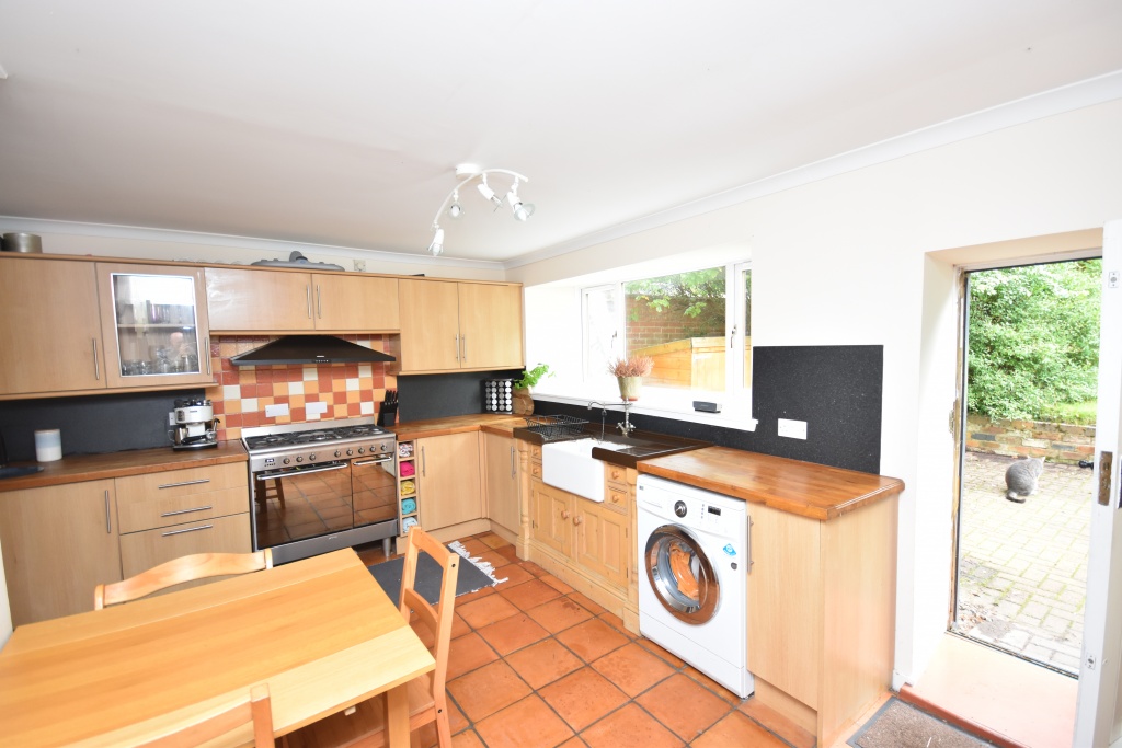 . 202 Riverside Road, Kirkfieldbank, ML11 9JJ - Morison and Smith